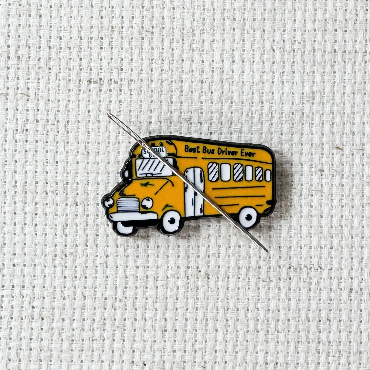 School Bus Enamel Needle Minder – StewArt Stitches